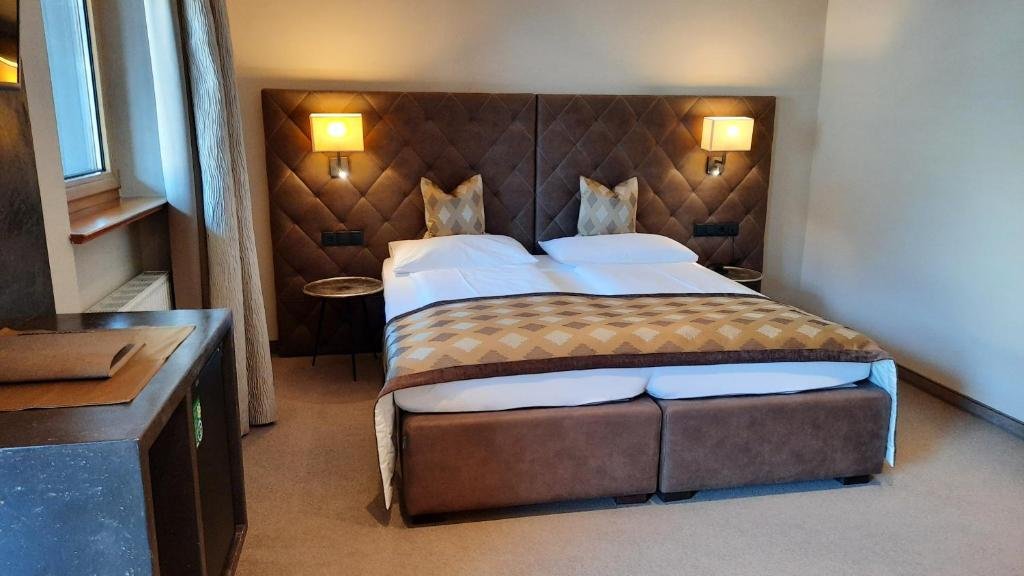 Hotel Restaurant Kirchsteiger in Südtirol – Motorradhotel