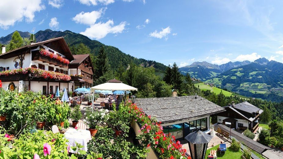 Hotel Restaurant Tiroler Kreuz in Südtirol – Motorradhotel
