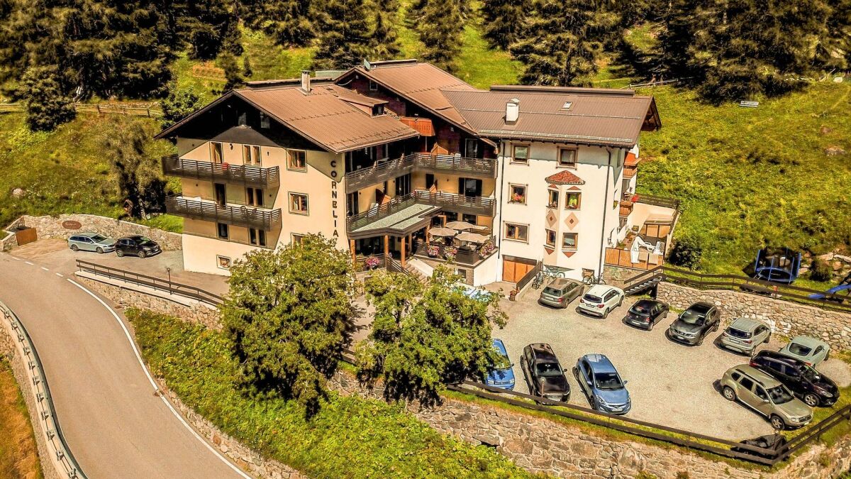 Hotel Cornelia im Vinschgau ⌀ 4,2/5 – Motorradhotel