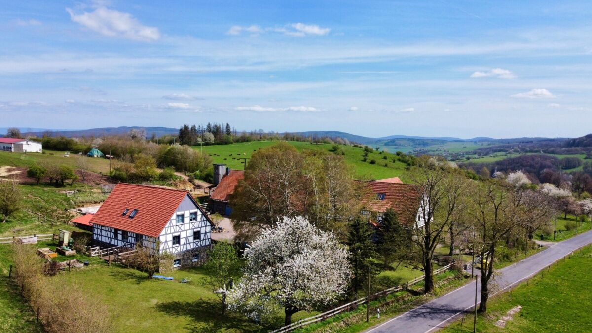 Burgbauernhof am Katzenstein in der Rhön ⌀ 4,3/5 – Motorradhotel